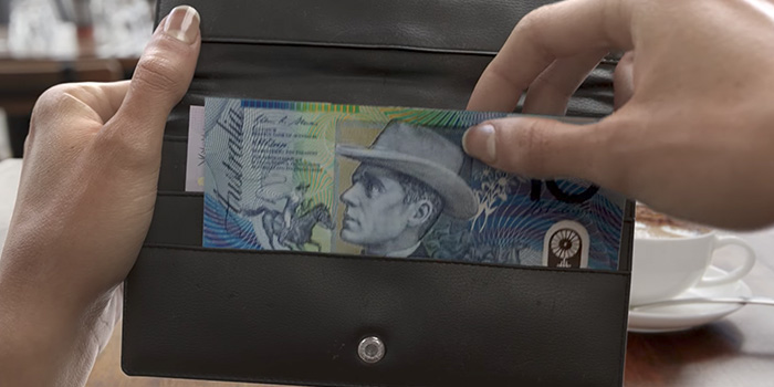 World Paper Money - New Australian $10 Banknote Enters Circulation